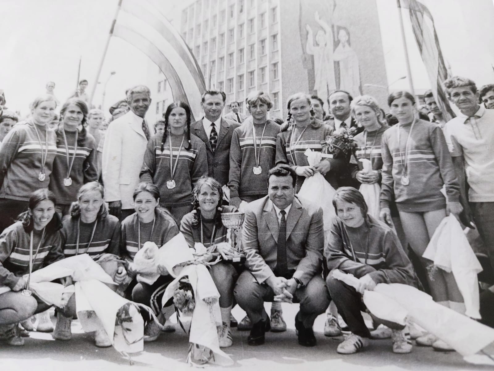 ACUM 50 DE ANI, AU SCRIS ISTORIE! - csu-uvt.ro